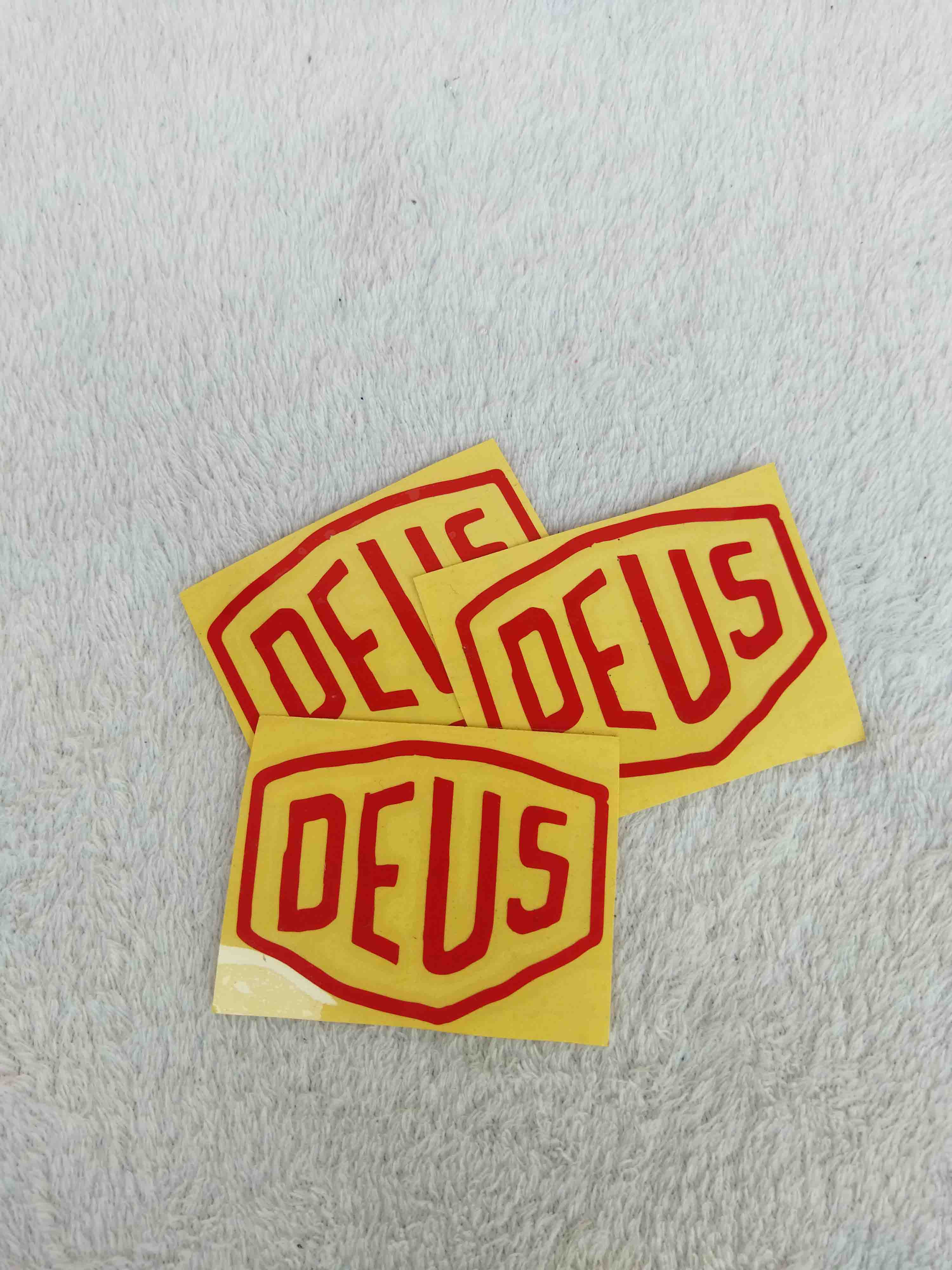 Stiker Aksesoris Motor Keren Logo Deus Cutting Body Samping Logo Kotak ...