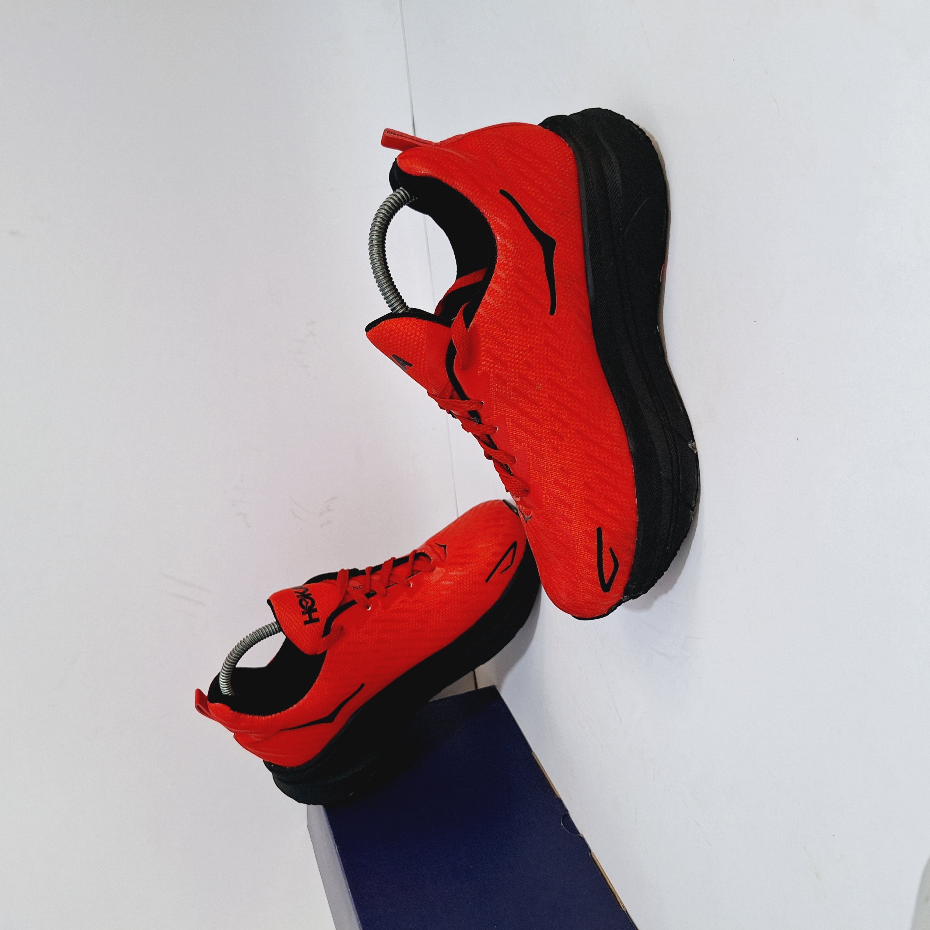 SEPATU SPORT PRIA DAN WANITA MODEL RUNNING KEKINIAN WARNA MERAH HITAM ...