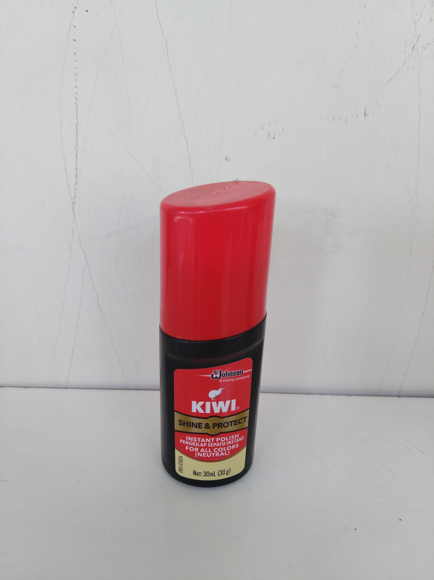 Kiwi Semir Sepatu / Instant Polish Cair 30 ml | Lazada Indonesia