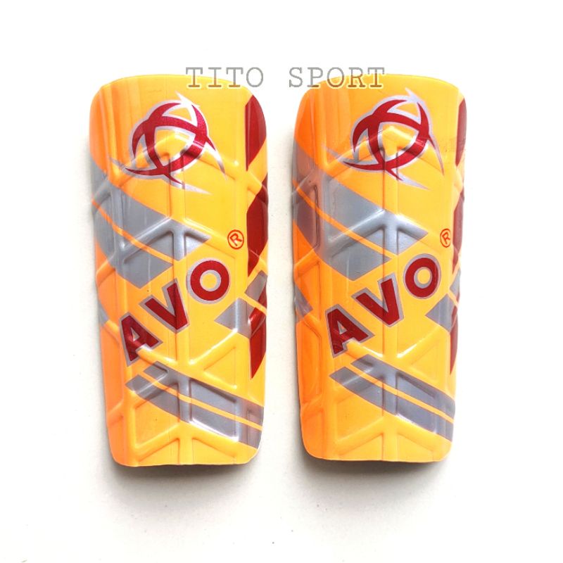 Deker Lakop Embos Timbul Shin Guard Olahraga Sepak Bola Futsal ...