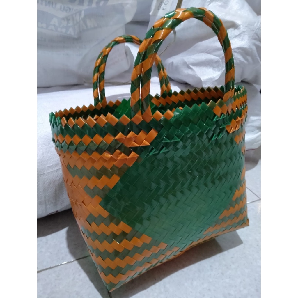 TAS ANYAMAN KACA GLOSY KECIL//TAS PASAR KECIL//TAS BELANJA | Lazada ...