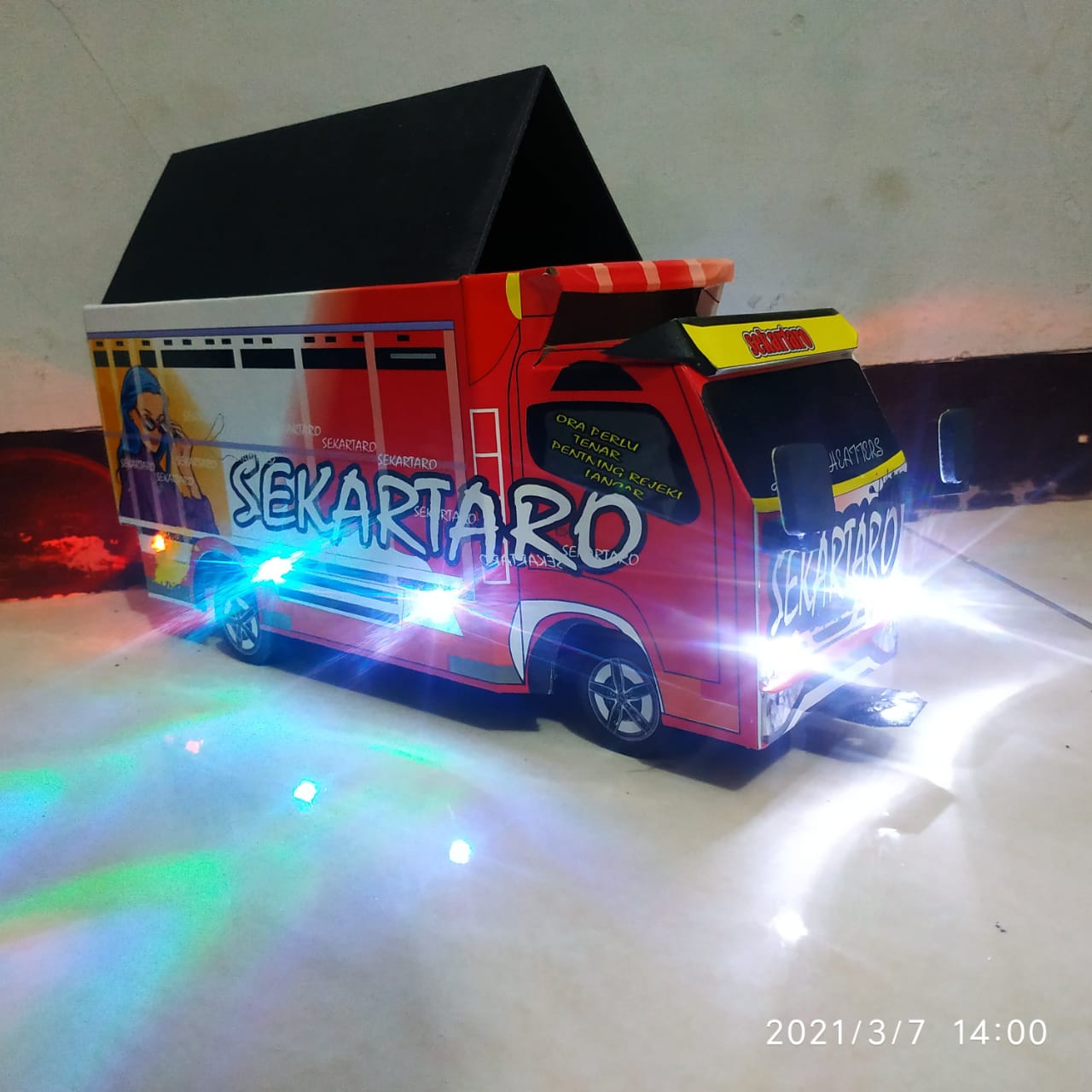 miniatur truk trek oleng asli PVC (ANTI AIR dan RAPI) - sekartaro ...