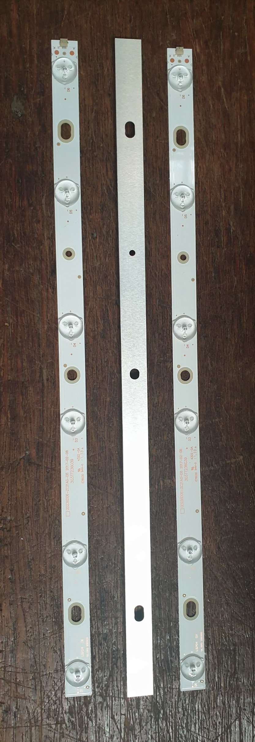 Lampu LED Backlight 6 mata 3 volt Cembung - 42cm cocok Polytron 24inch ...