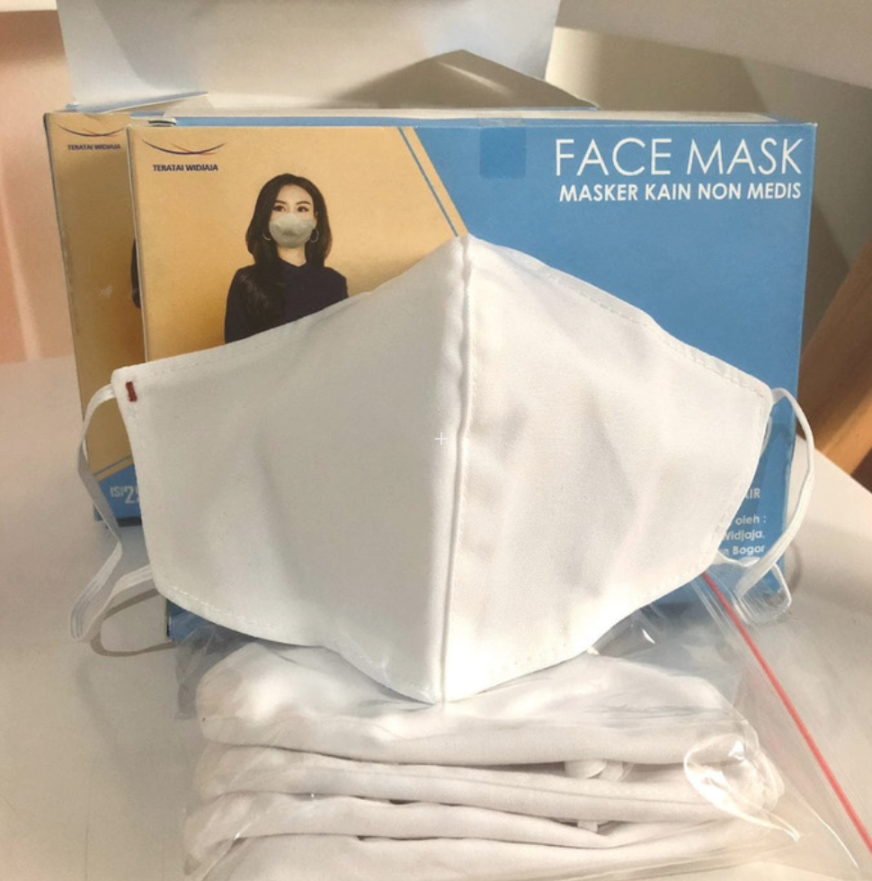 Masker Kain Putih Non Medis Earloop / Masker Hijab headloop Ready Stock ...
