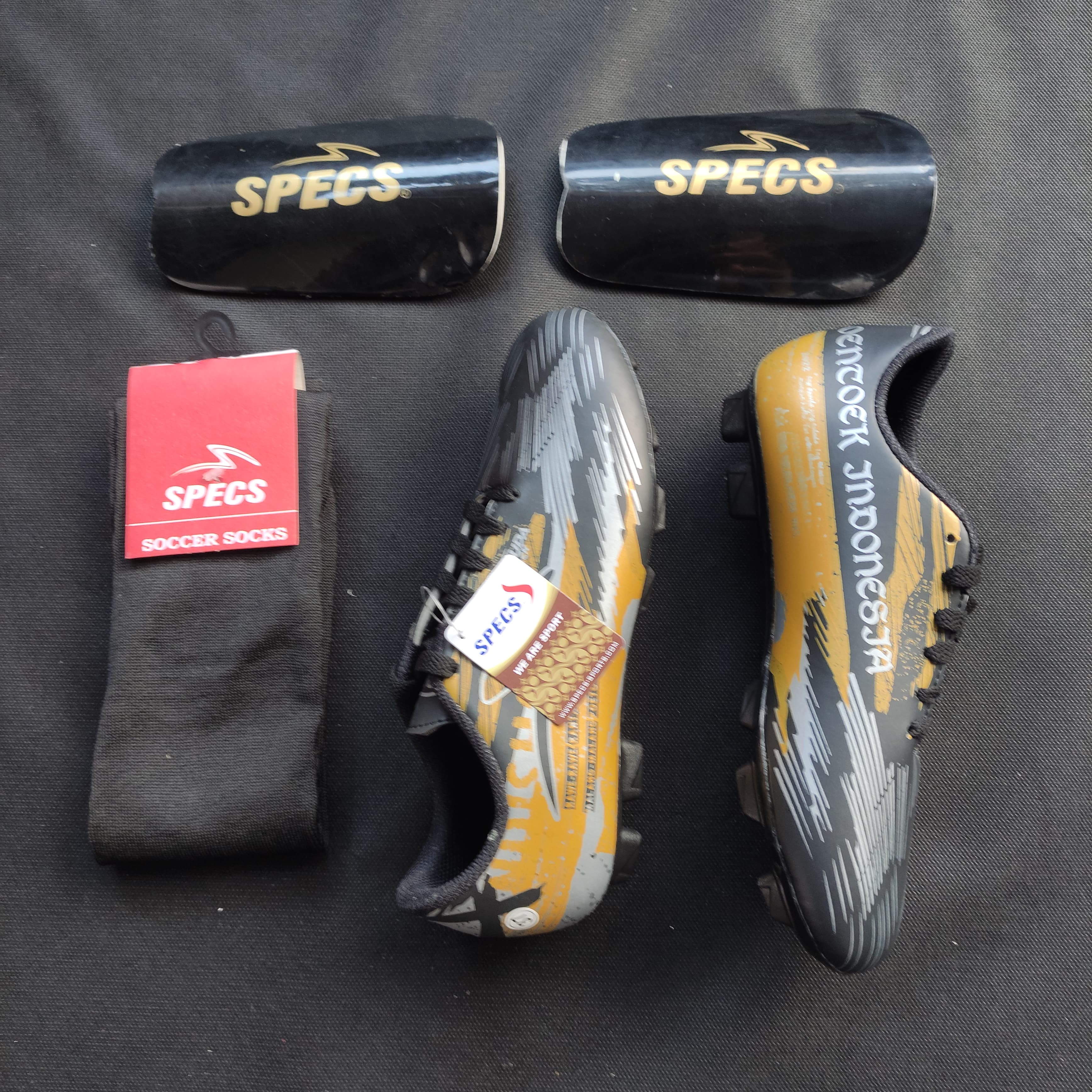 Sepatu Bola Specs Accelerator Garuda Attack 3 LX Junior FG IN Black Red ...