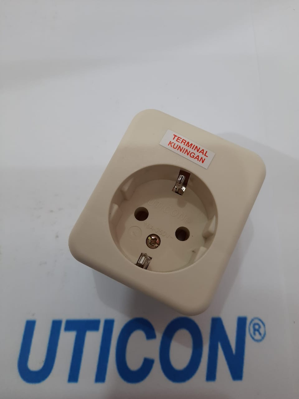 STOP KONTAK ARDE 1 LUBANG UTICON ST-118 | Lazada Indonesia