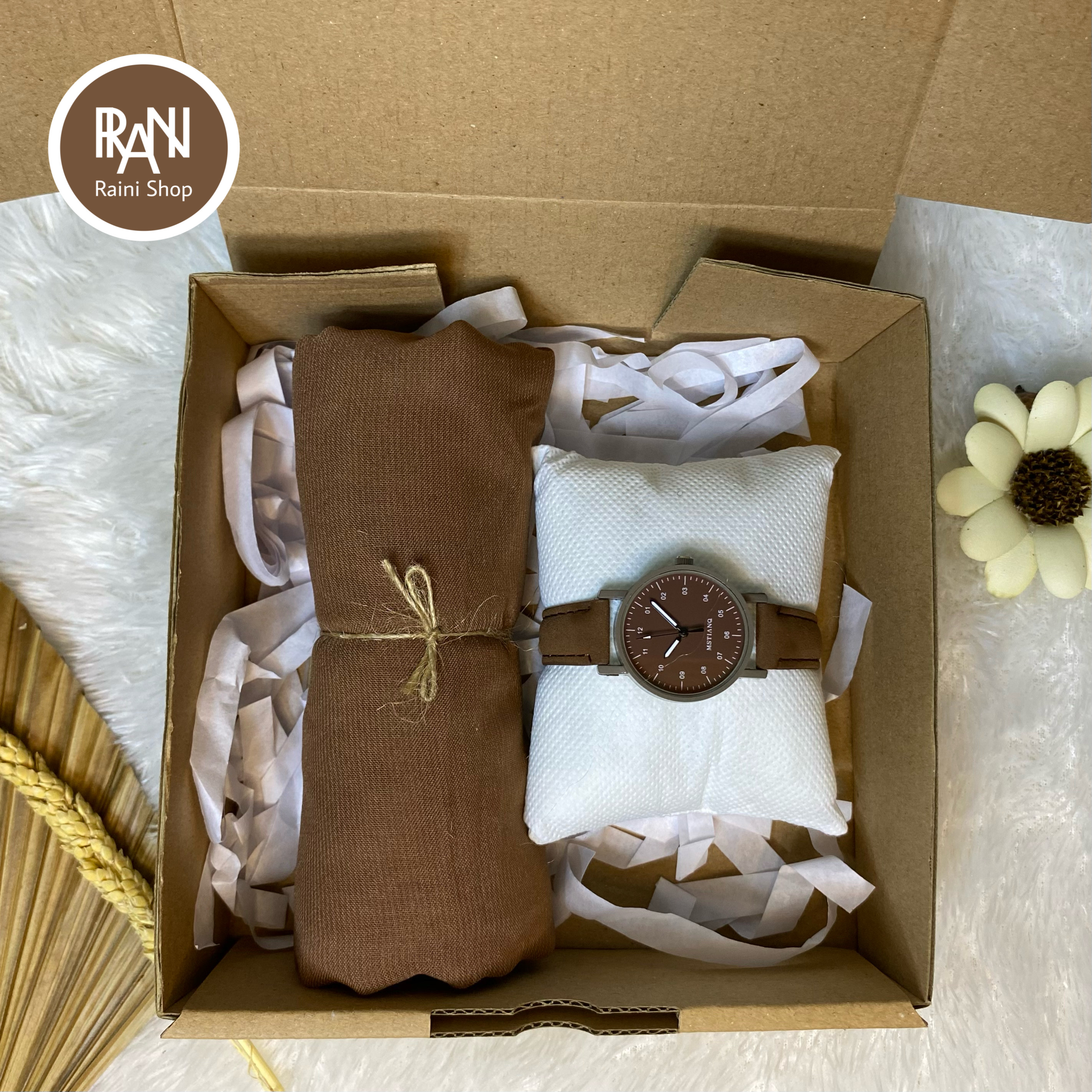 Gift Box Hijab dan Jam Tangan - Hampers Jam Tangan - Kado Untuk Cewek ...