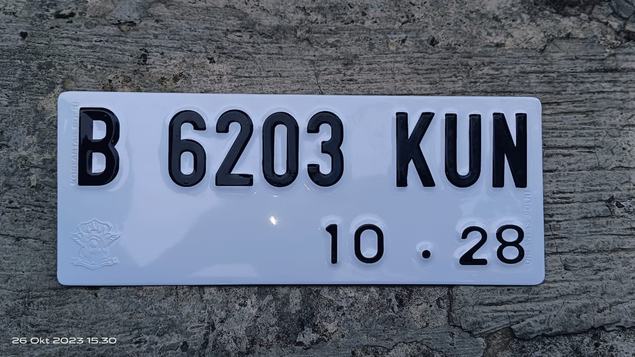 plat nomor motor putih baut tanam bisa custom | Lazada Indonesia