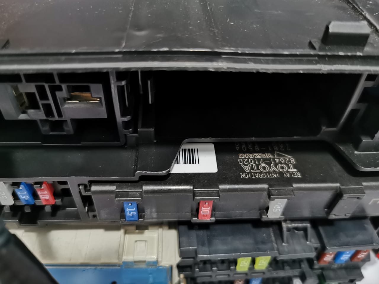 fuse box sekring sekering innova diesel hilux Fortuner original ...