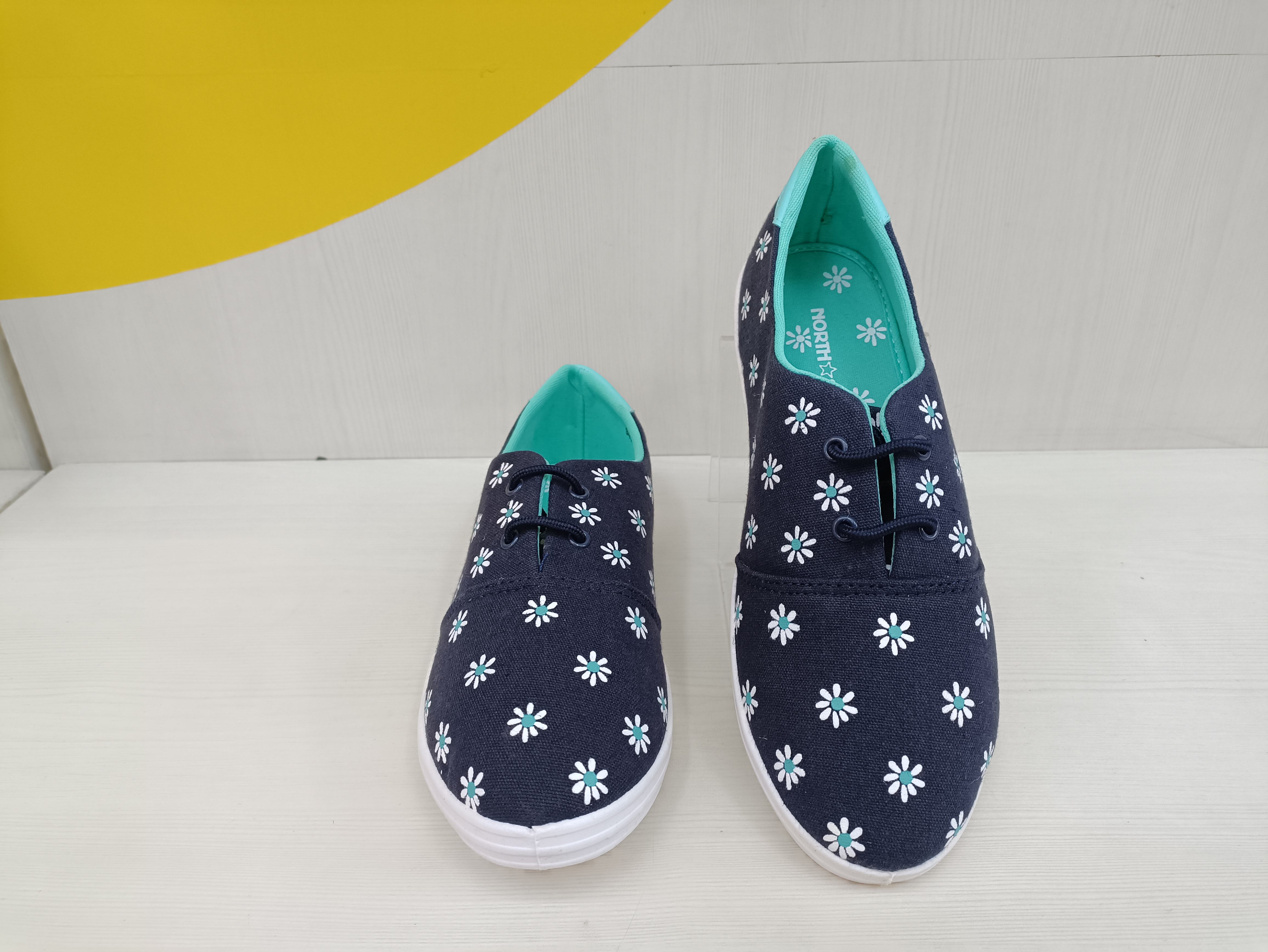 BATA-Sepatu Wanita Produk Bata Original Model Tali Nyaman Dan Lentur ...