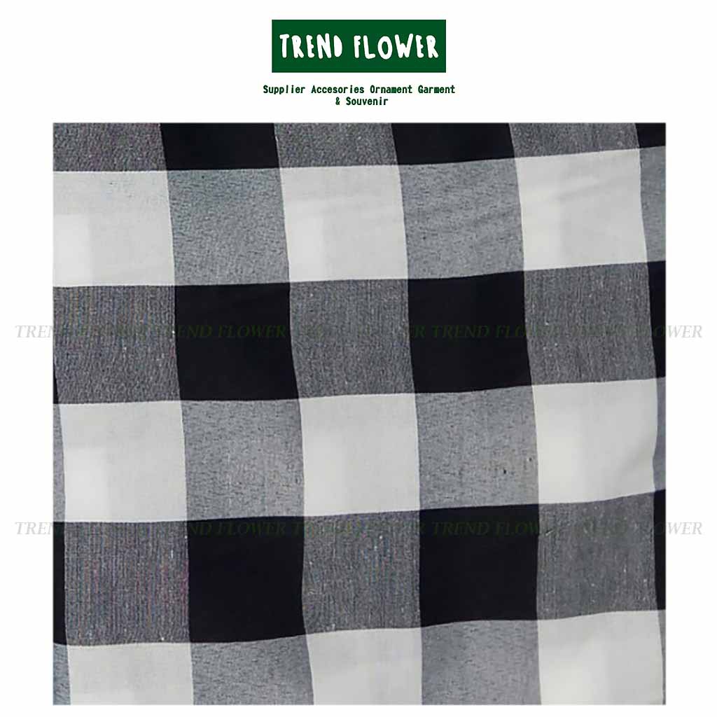 KAIN BALI POLENG TRIDATU MOTIF KOTAK KOTAK HITAM PUTIH KAIN BALI ADAT ...