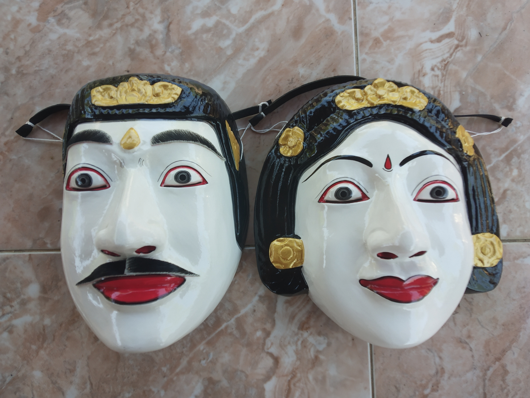 Sepasang Topeng Dalem Arsa Wijaya & Putri Dalem Khas Bali Bisa Untuk ...