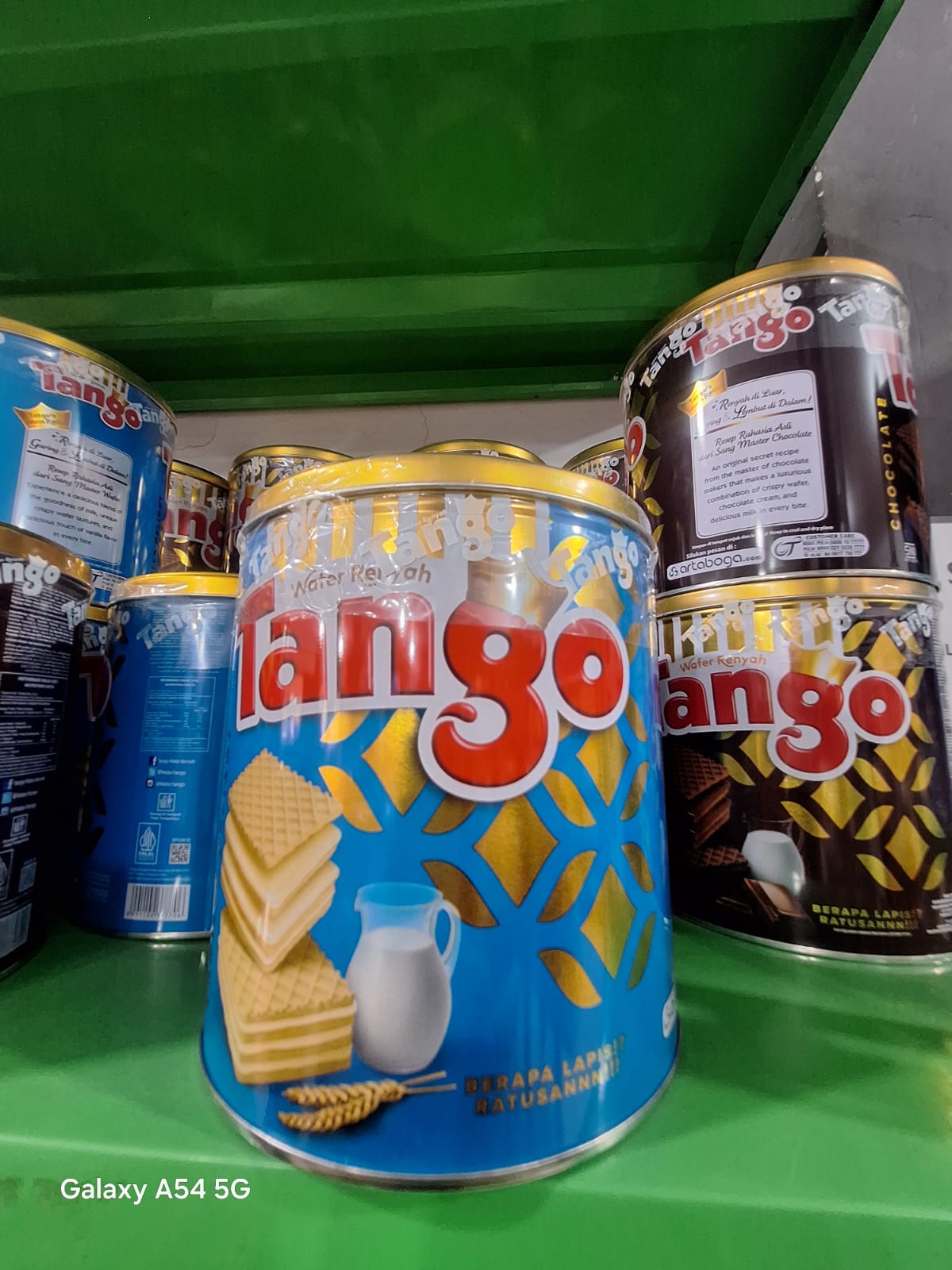 Cod / Tango wafer 290 gram 1 dus isi 6 kaleng / Tango wafer coklat dan ...