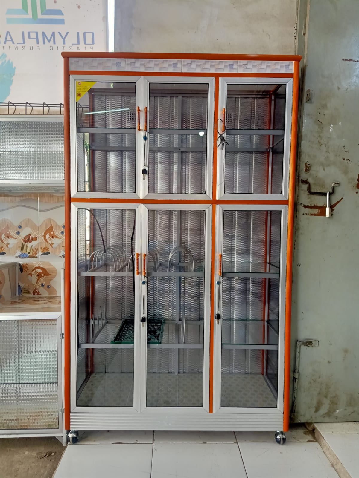 Rak Piring / Rak Dapur Alumunium Full Box Holo 3Pintu | Lazada Indonesia