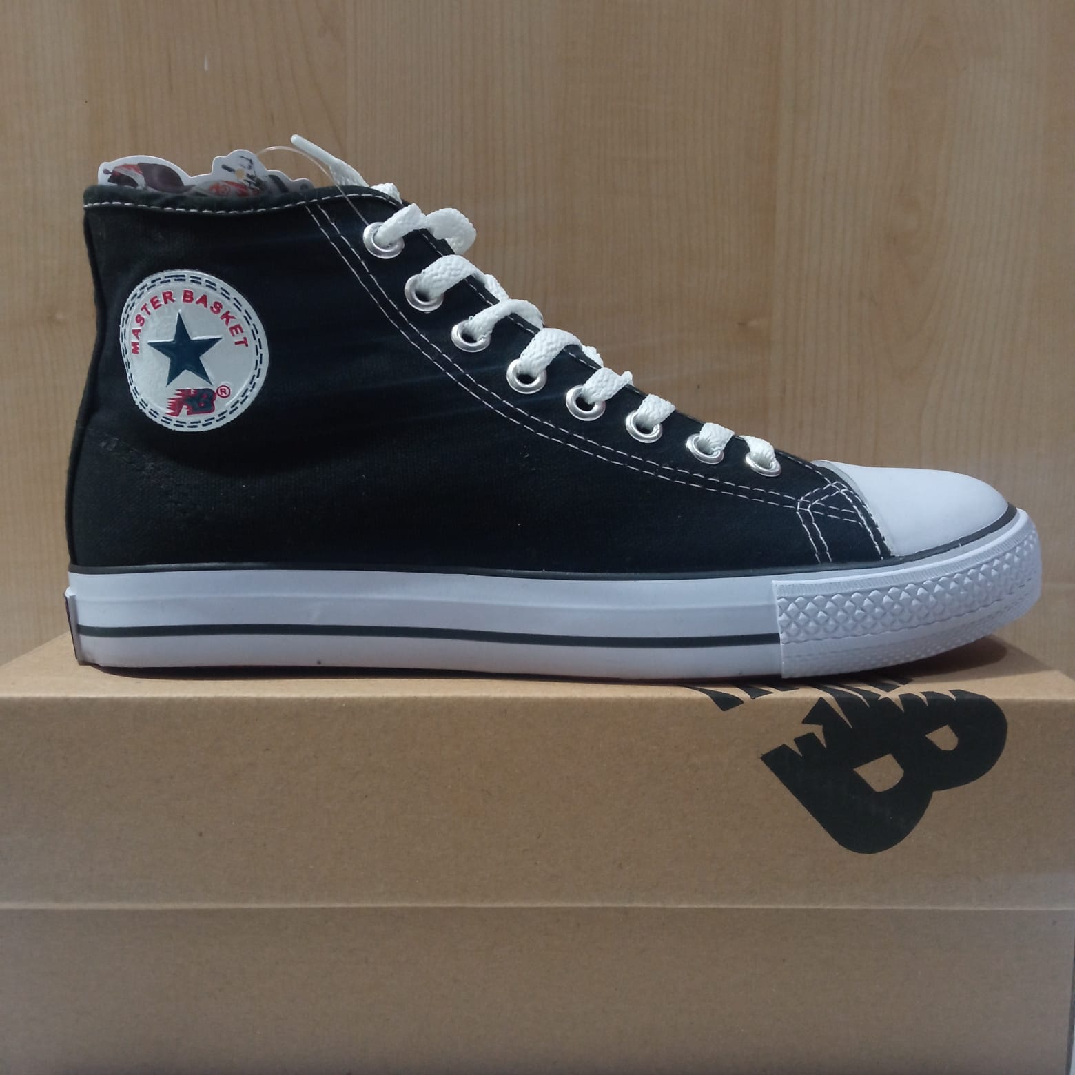 Sepatu Sekolah MB Hitam Putih Tinggi | Lazada Indonesia