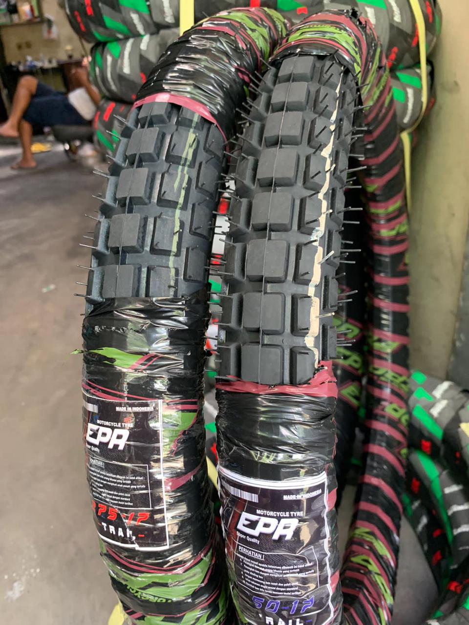 Sepasang Ban Motor Semi Trail ( Bisa Digunakan Untuk Motor Bebek ...