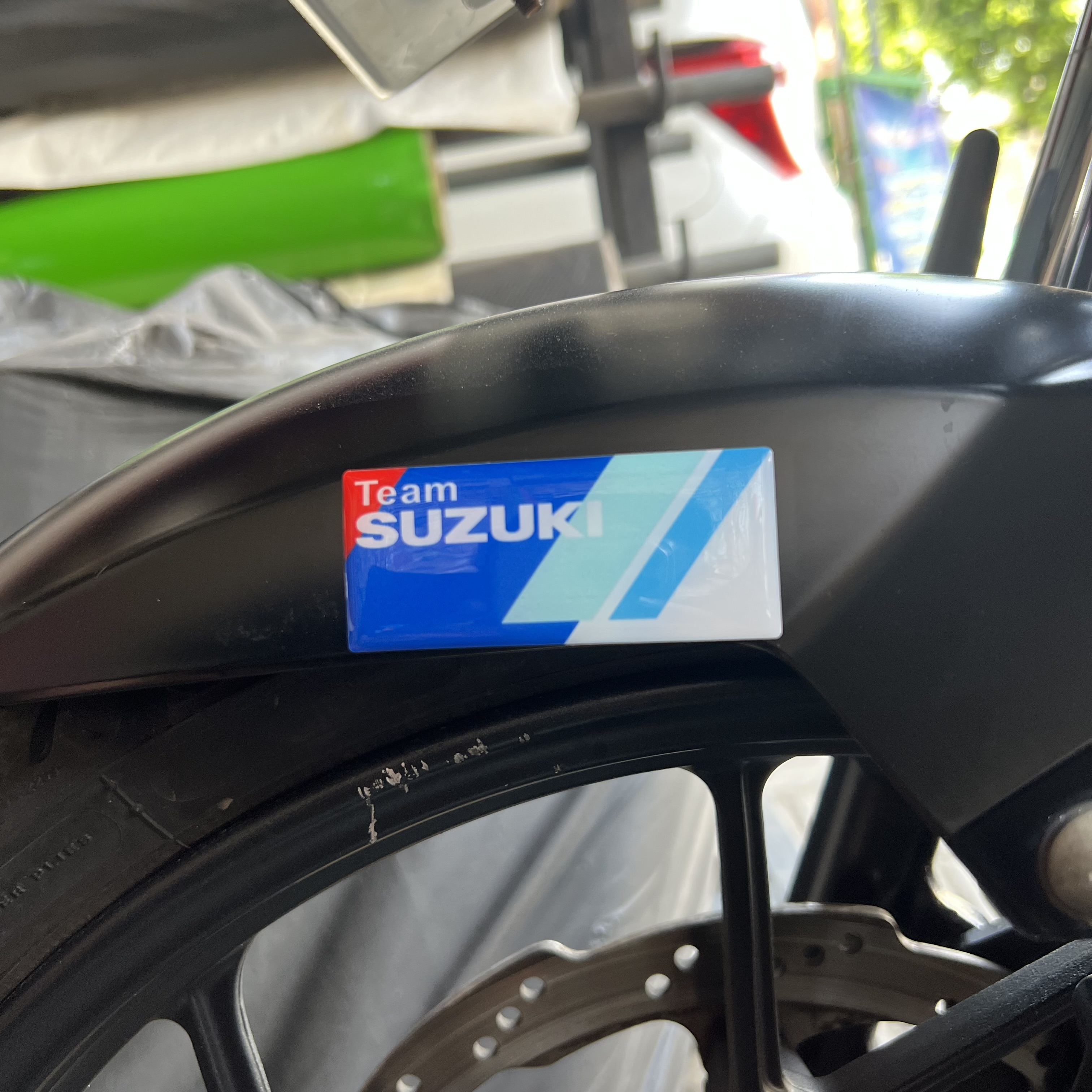 Stiker Timbul SUZUKI STICKER team SUZUKI KOTAK | Lazada Indonesia