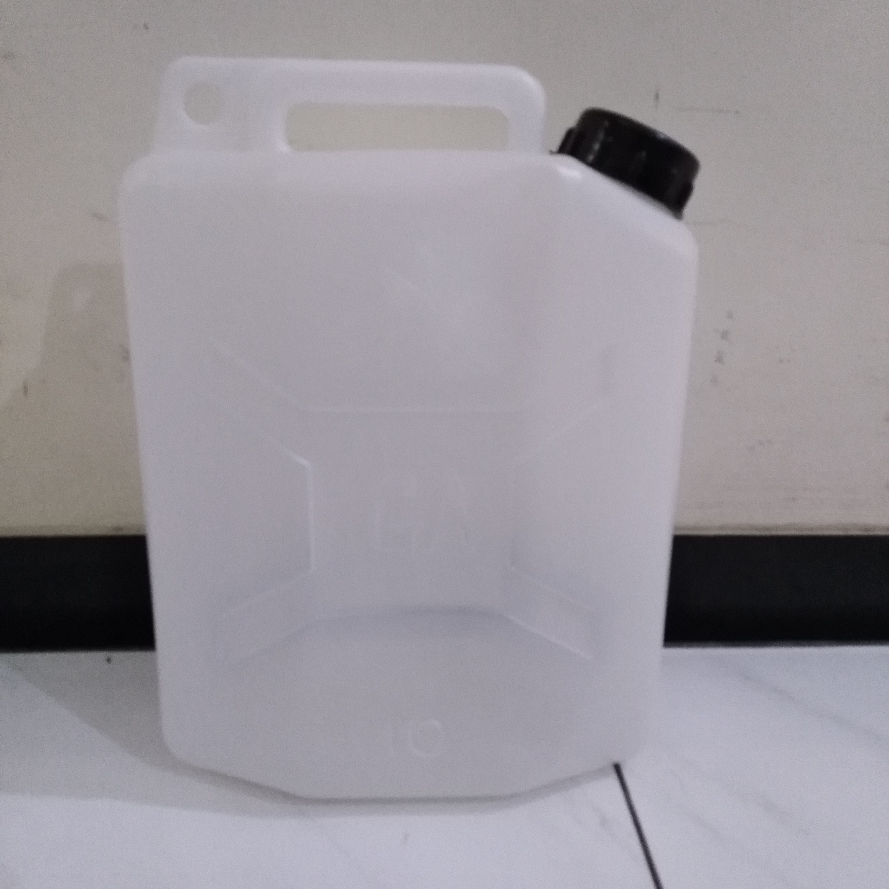 Jerigen Plastik / Botol Plastik GA 10 liter | Lazada Indonesia