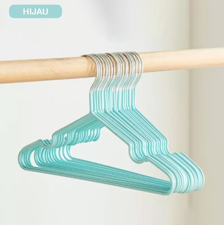1 SET ISI (10 PCS) Hanger baju gantungan baju anti karat hanger pakaian ... 1 SET ISI (10 PCS) Hanger baju gantungan baju anti karat hanger pakaian ...