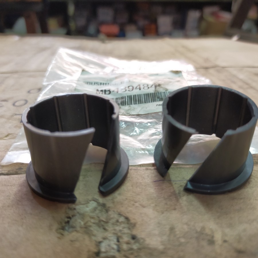 Bushing Idler Arm RH Mitsubishi L300 | Lazada Indonesia