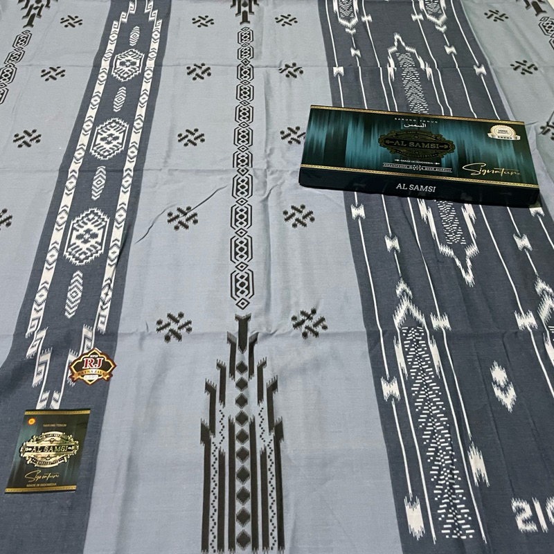 GROSIR SARUNG ATLAS FAVORIT 500 / SARUNG TENUN KUALITAS PREMIUM MOTIF ...