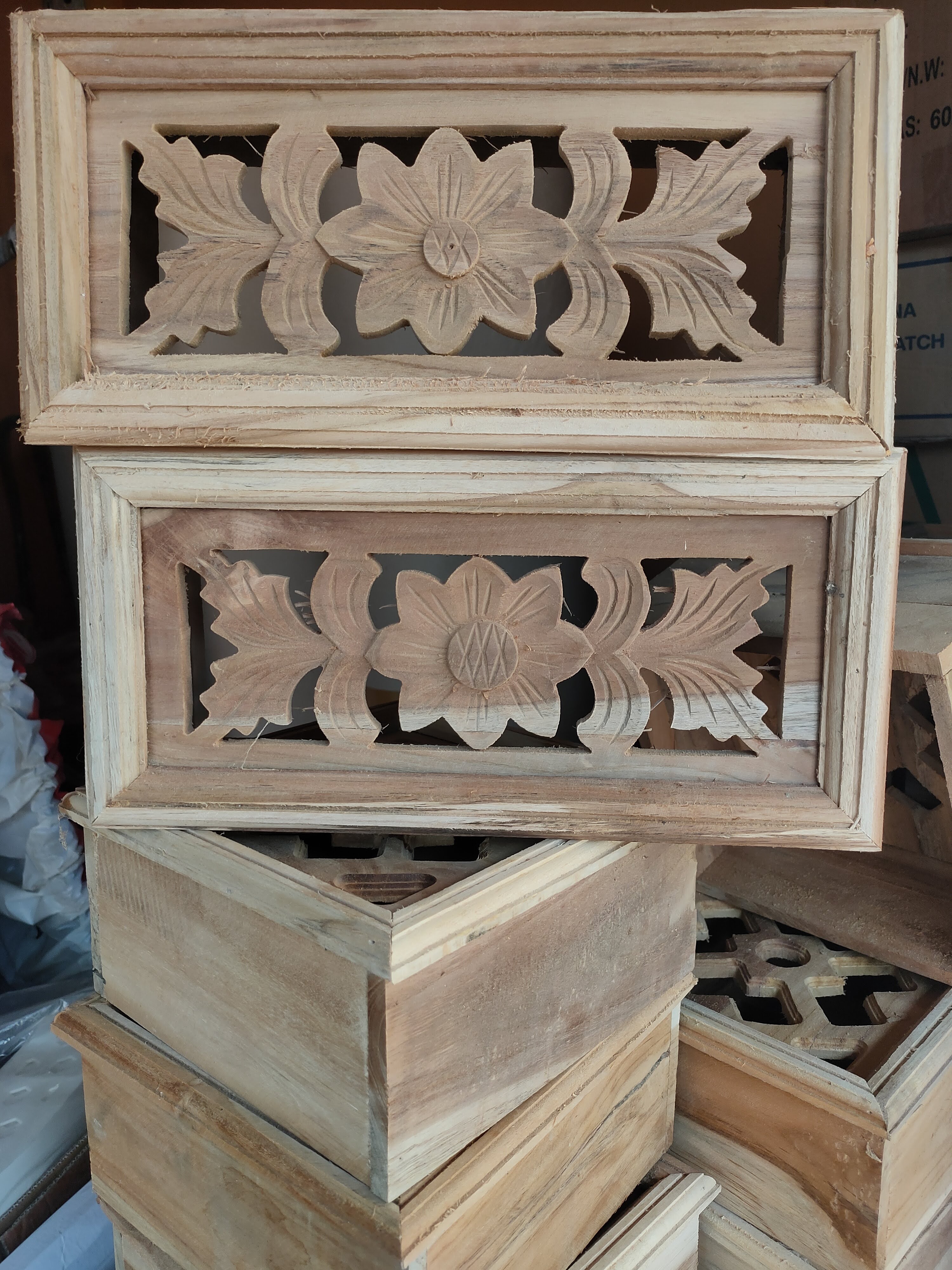 loster kayu jati jepara asli original ventilasi lubang angin jalusi ...