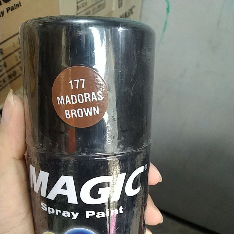 A. magic spray paint 300cc pilok pilox cat semprot magic 300cc black ...
