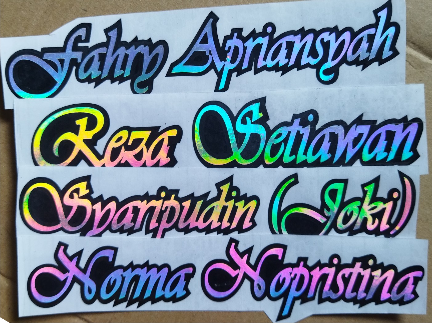 STIKER NAMA HOLOGRAM CUSTOM BISA REQUEST STIKER CUTTING NAMA | Lazada ...