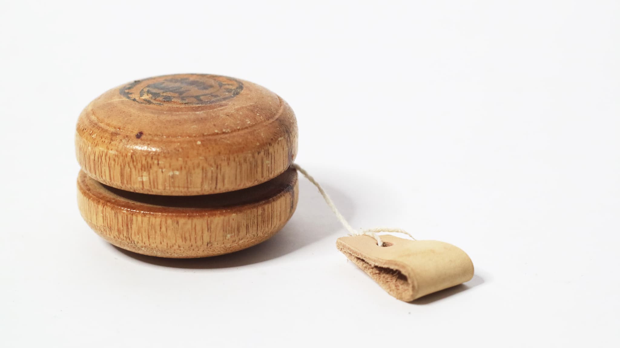 Mainan Anak Tradisional Yoyo Bahan Kayu Hitam Asli | Lazada Indonesia