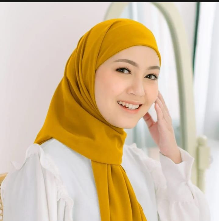 Jilbab Segi Empat Inner 2 in 1 Polly Catton Premium / Kerudung Segi ...