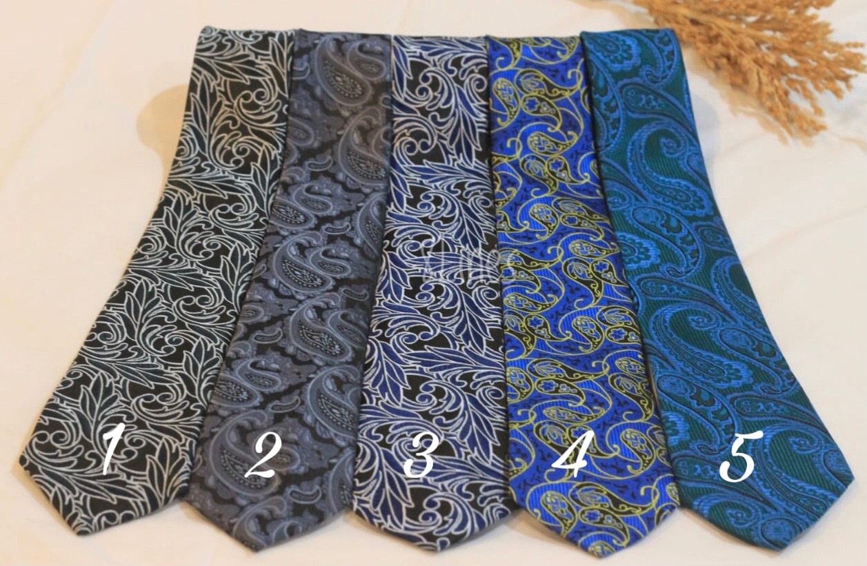 Dasi Motif Batik Corak HITAM PUTIH BIRU ABU Import SIAP PAKAI | Lazada ...