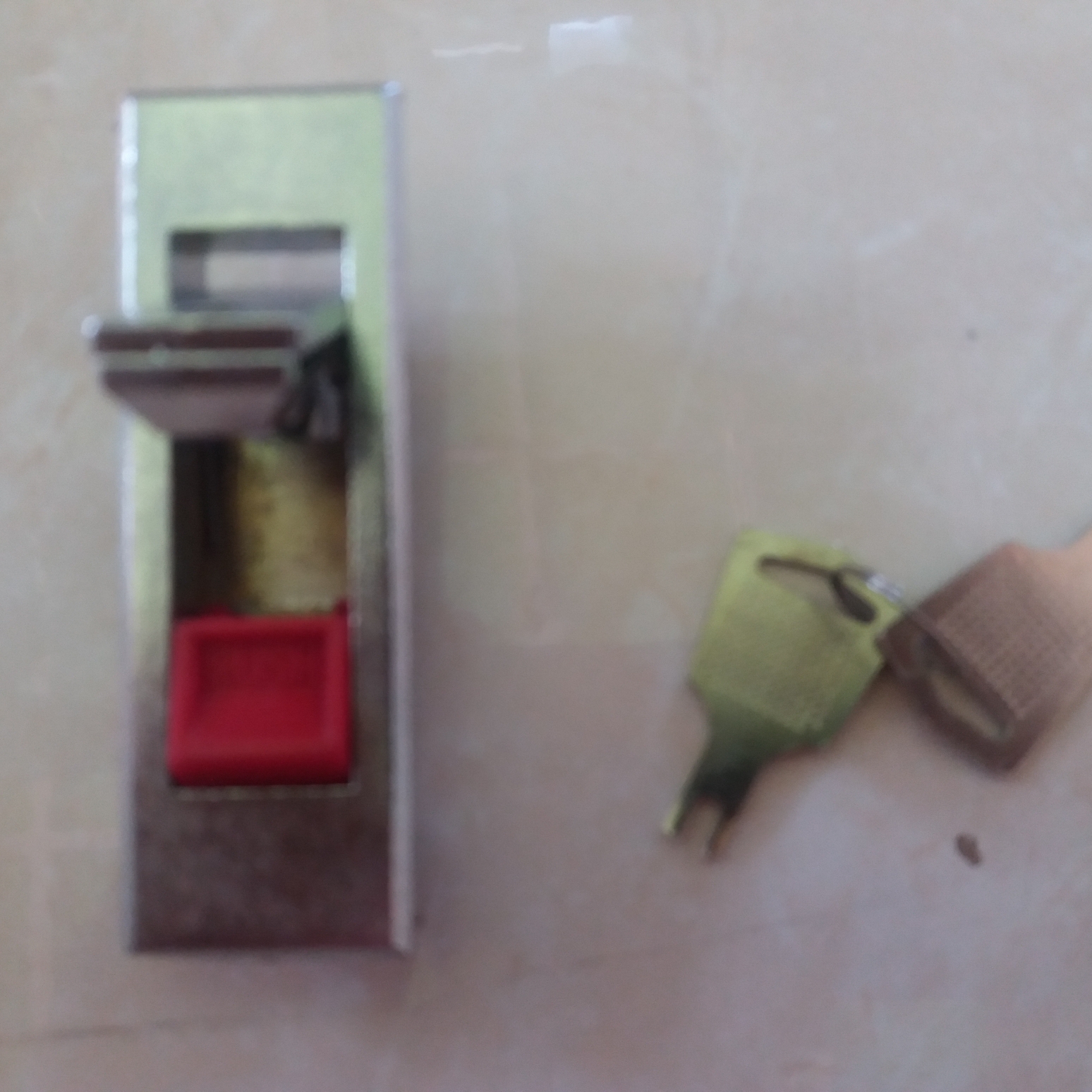 push latch with key kunci pintu BBM kunci solar kunci bus kunci truk ...