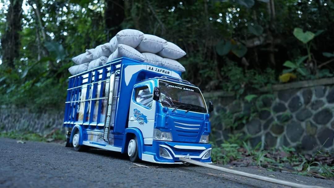 miniatur truk oleng new wahyu abadi, miniatur truk oleng, miniatur trek ...