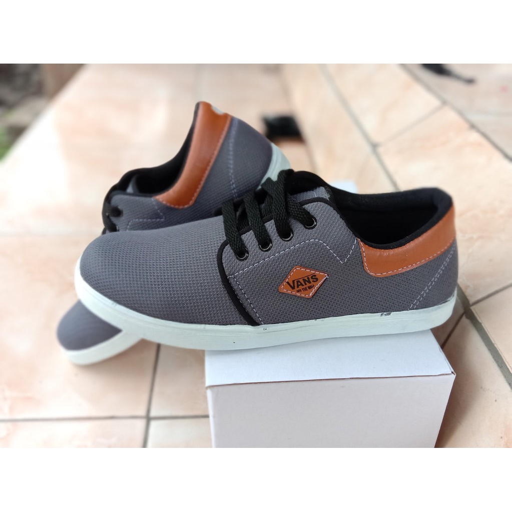 Sepatu Sekolah Sepatu Sneakers Sekolah Sepatu Kerja Sepatu Jalan jalan ...