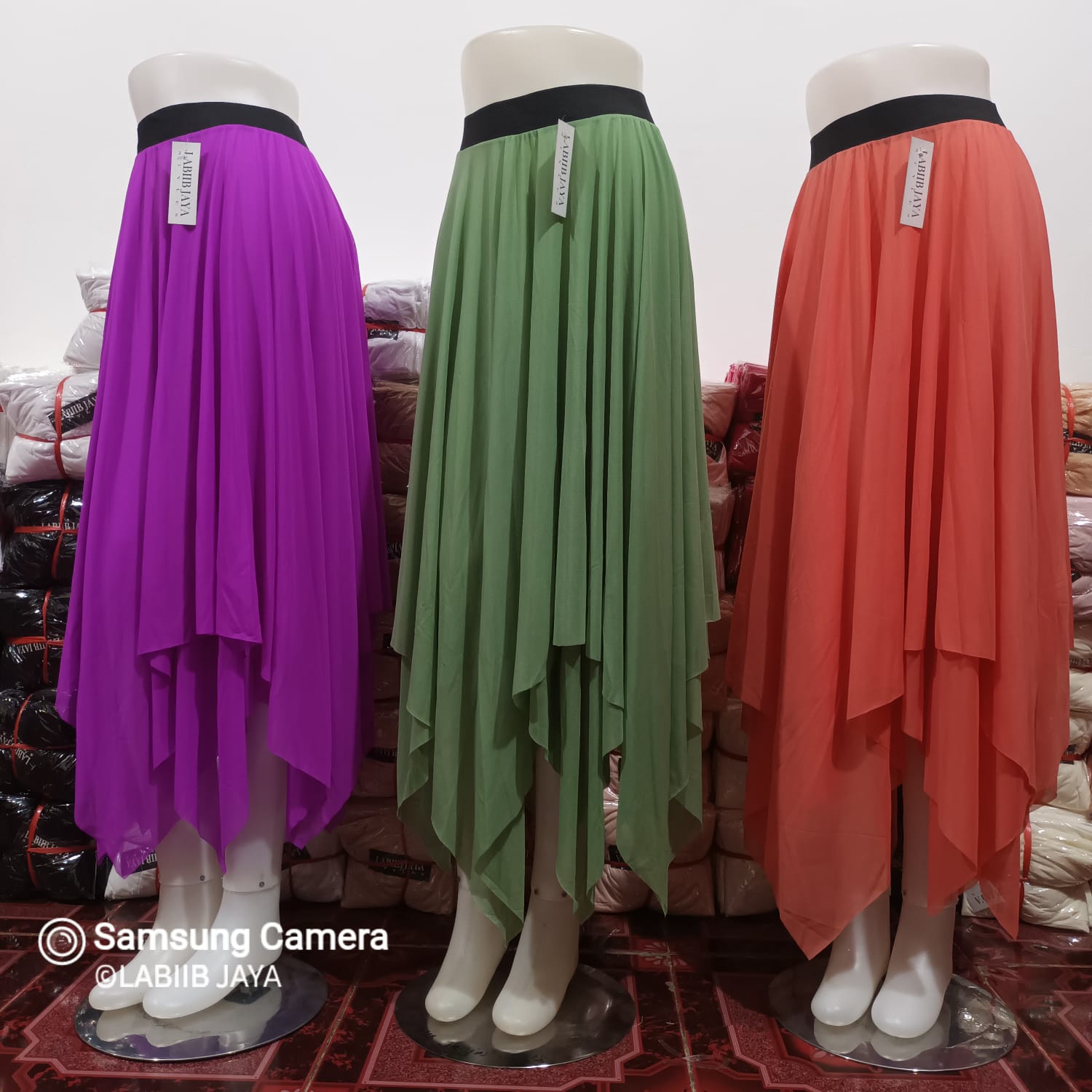 Rok Rangkap Dua Panjang Menyilang Untuk Tari Atau Senam Model Simetris ...