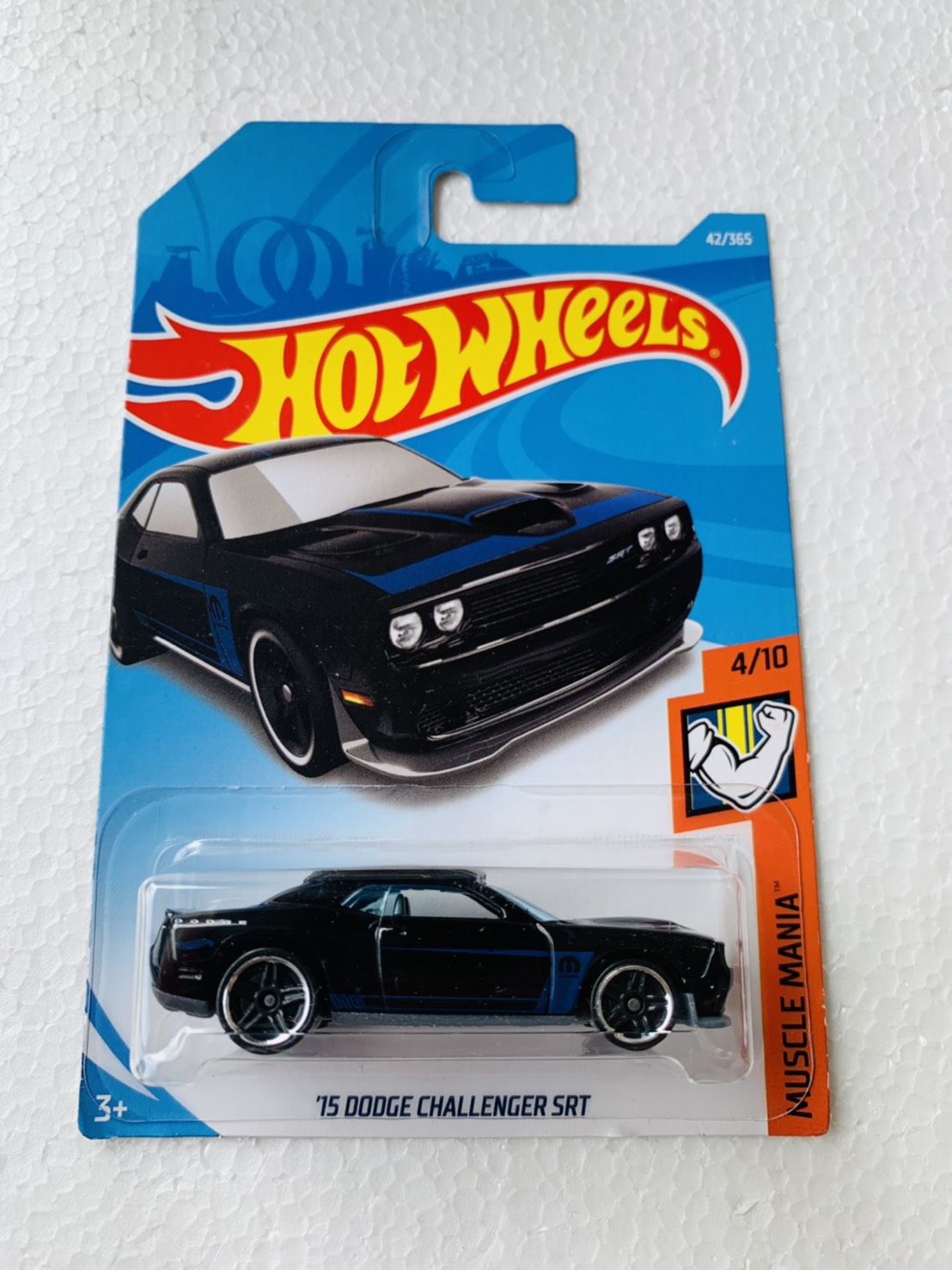 HOTWHEELS HOT WHEES 15 DODGE CHALLENGER SRT HITAM MUSCLE MANIA CAR ...