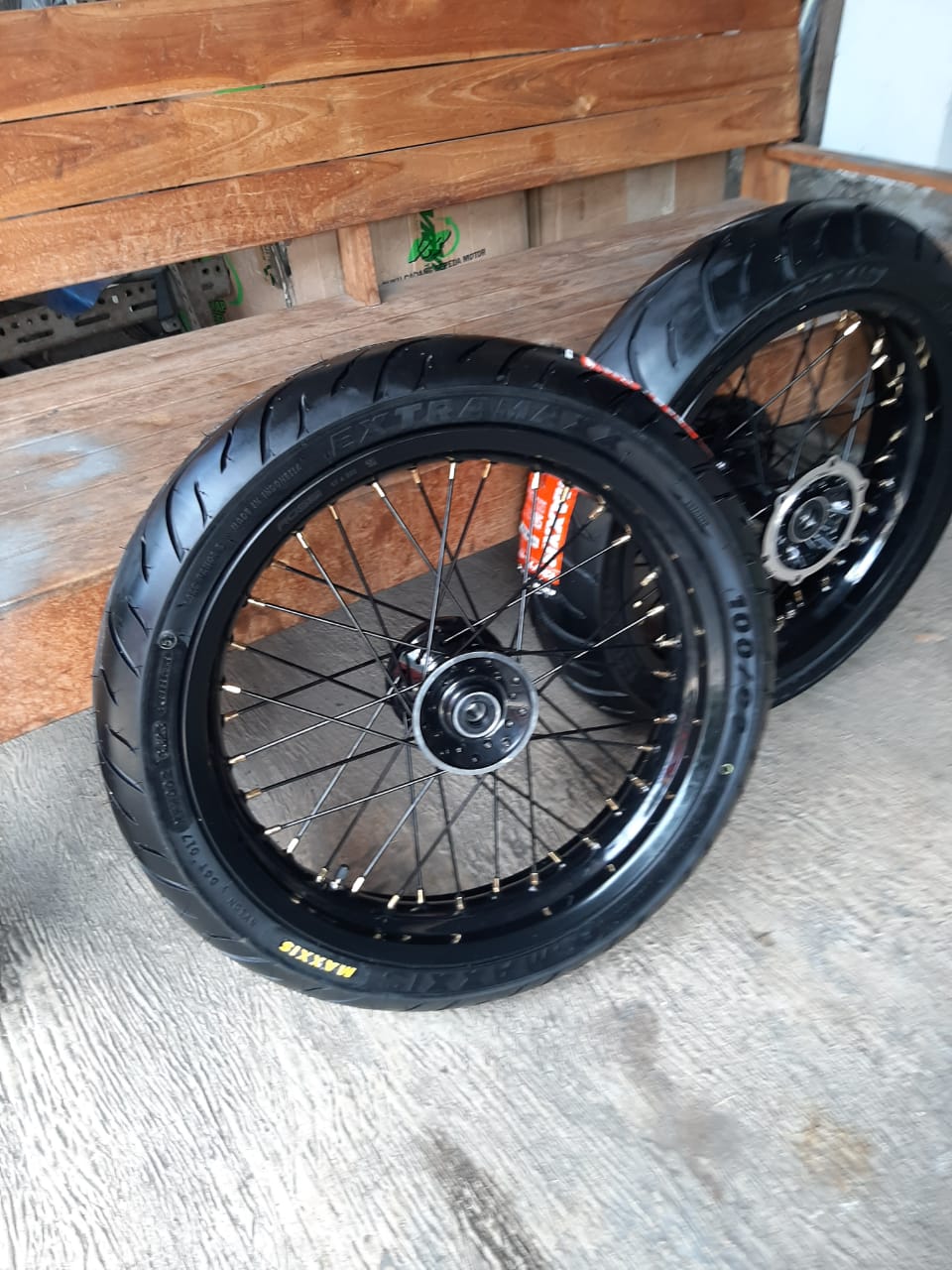 Roda Set Supermoto WR155 Ring 17 Wheelset Sumo Velg Rossi PNP WR 155 ...