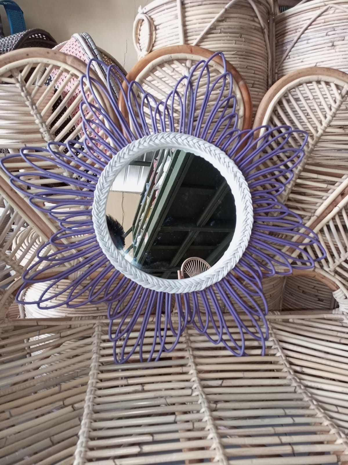 lagi ada promo cermin rotan/cermin sintetis/cermin dinding/cermin hias ...