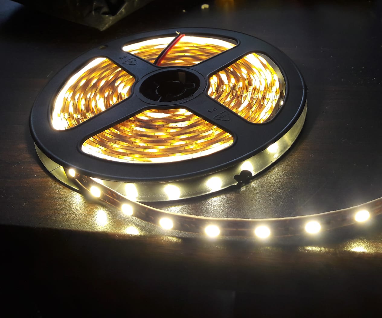 5Meter Lampu SMD LED strip Flexible Strips 12V 5050-60 IP33 Kuning ...