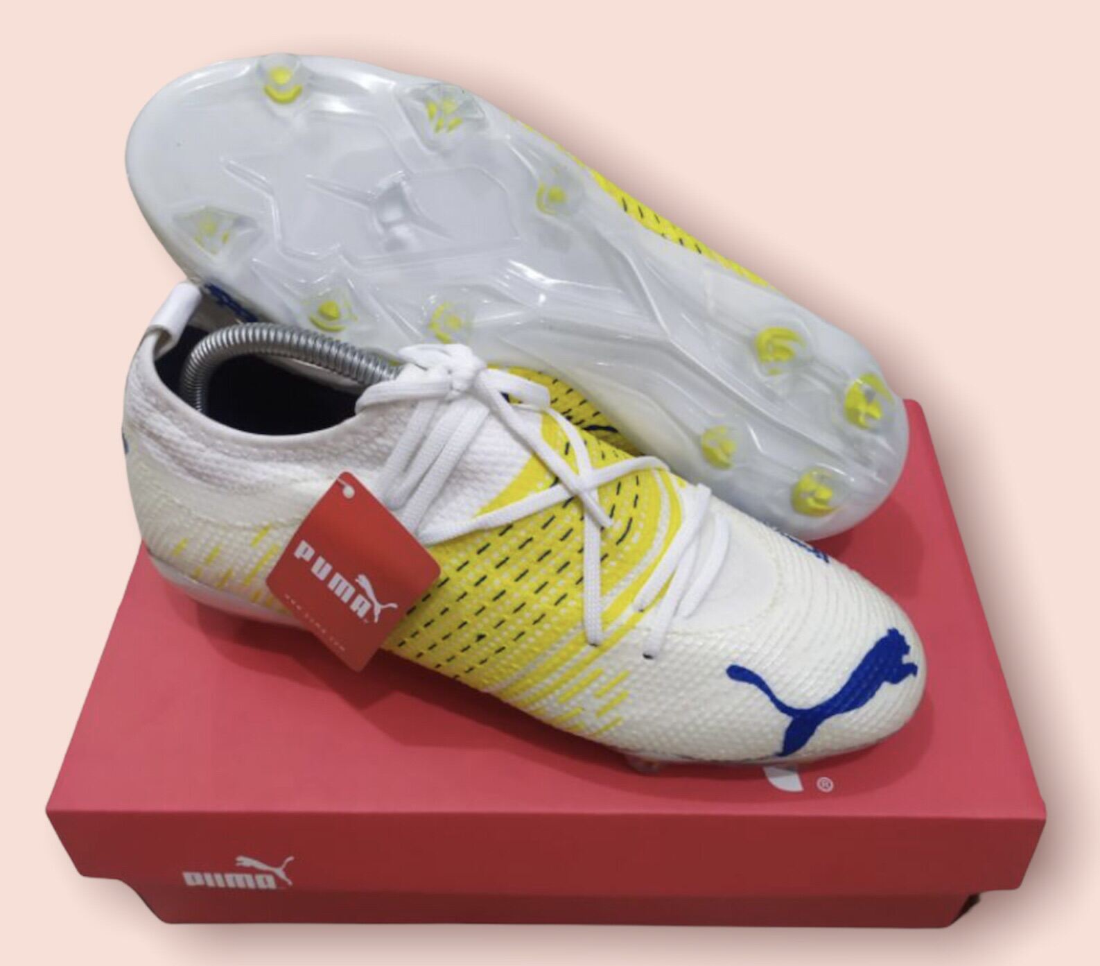 Sepatu Futsal Bola-PUMA-Future White Yellow Barang Sampai Baru Bayar ...