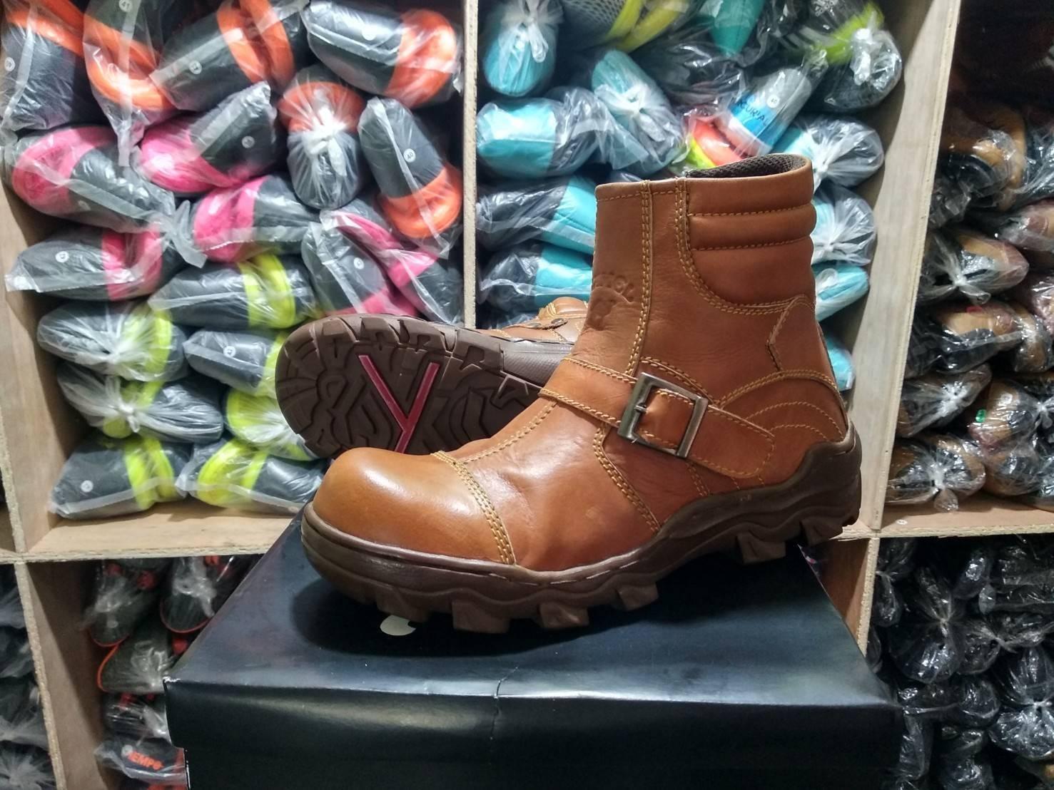 Sepatu Boots Safety Ujung Besi Pria Kulit Asli Camel - Sepatu Boots ...