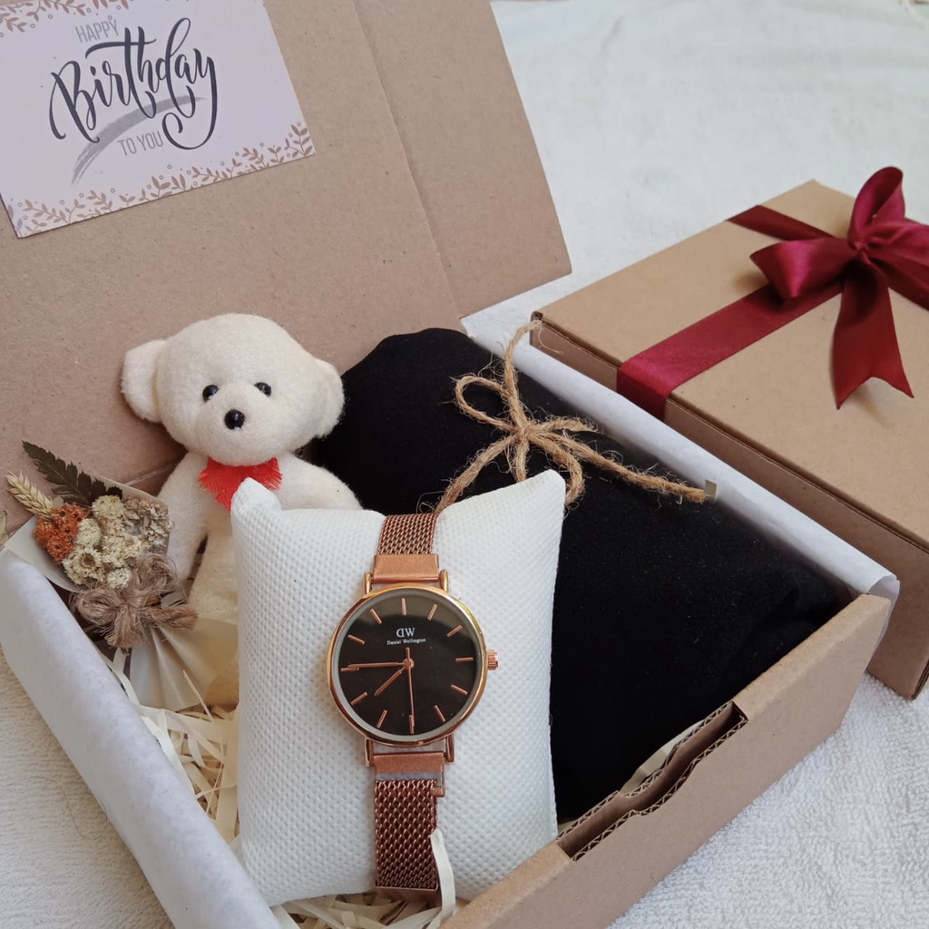 Kado ulang tahun special / gift box hampers / hadiah kado gift wisuda ...