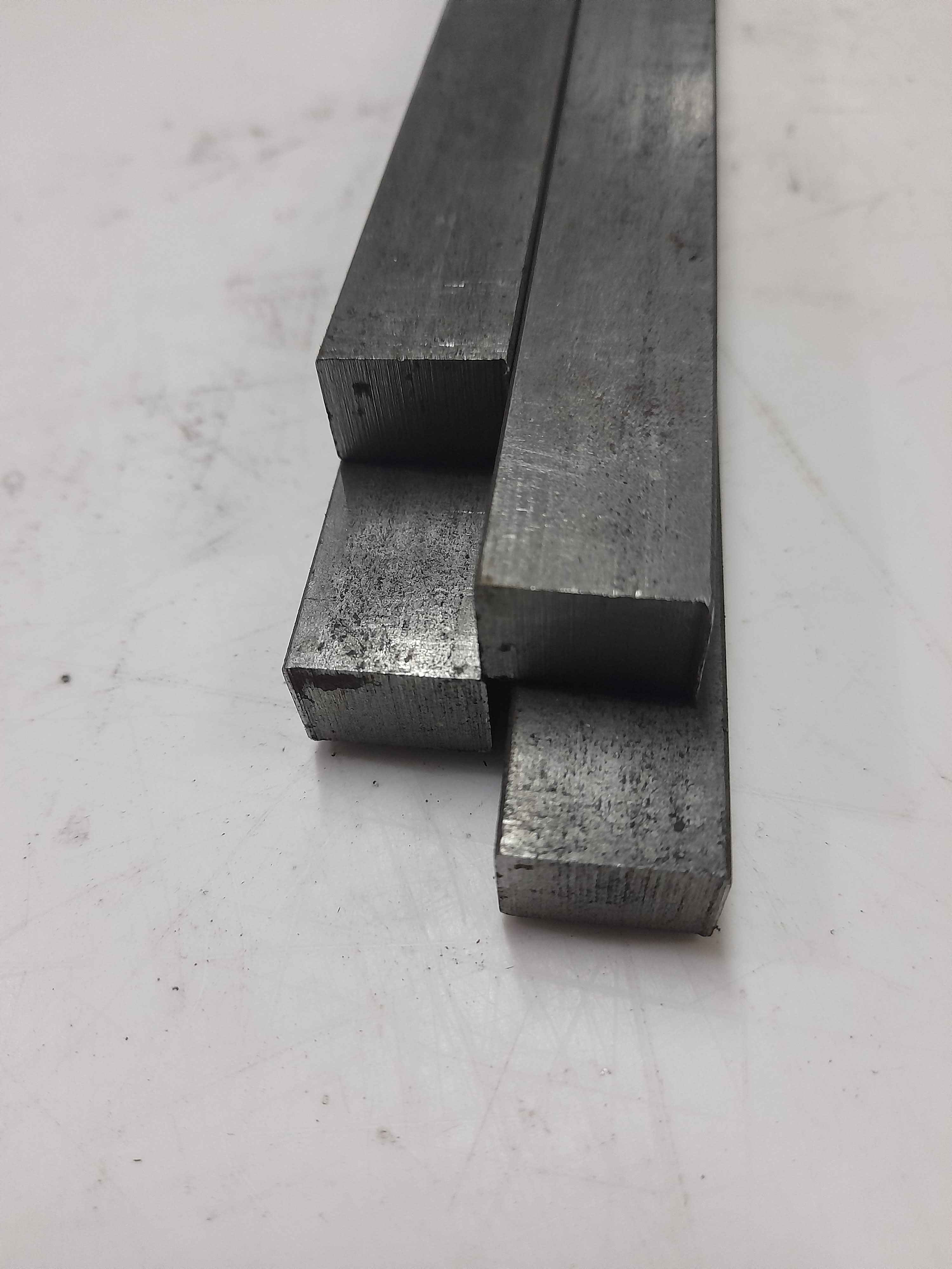 BESI VIRKAN SPIE PANJANG 13mm x 13mm x 30cm SPIES PASAK SHAFT | Lazada ...