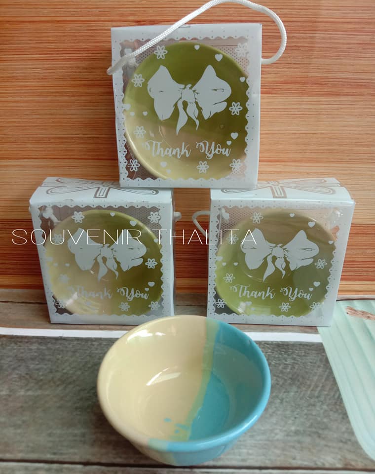 Isi 20 Pcs Souvenir Pernikahan Mangkok Two Tone Kemas Mika | Lazada ...