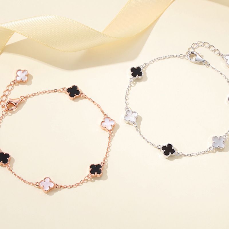 gelang rantai titanium bunga clover hitam putih kecil | Lazada Indonesia