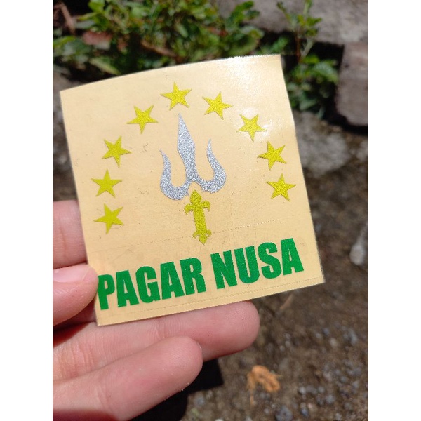 Stiker Viral Stiker Pagar Nusa + bintang / sticker perguruan PN ...
