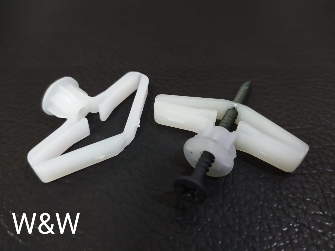 Sekrup gypsum 5 cm + Fisher Gypsum Nylon Toggle Isi 20pcs | Lazada ...