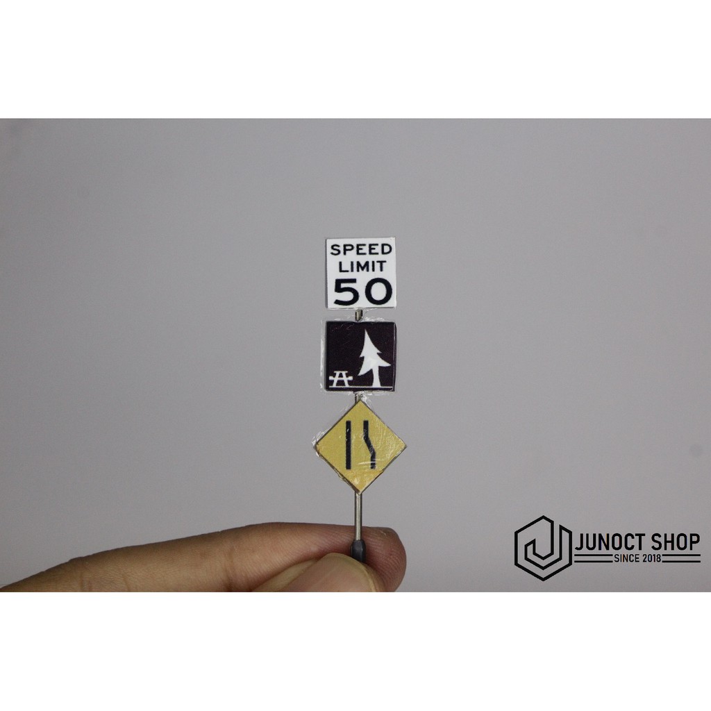 MINIATUR RAMBU JALAN 1:64 BESI PLASTIK DETAIL KEREN DIORAMA MAKER ...