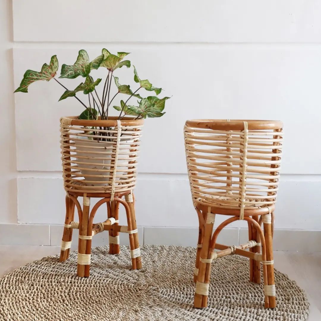 Standing Pot Rotan Natural Finishing Mengkilap / Tempat Vas Bunga ...