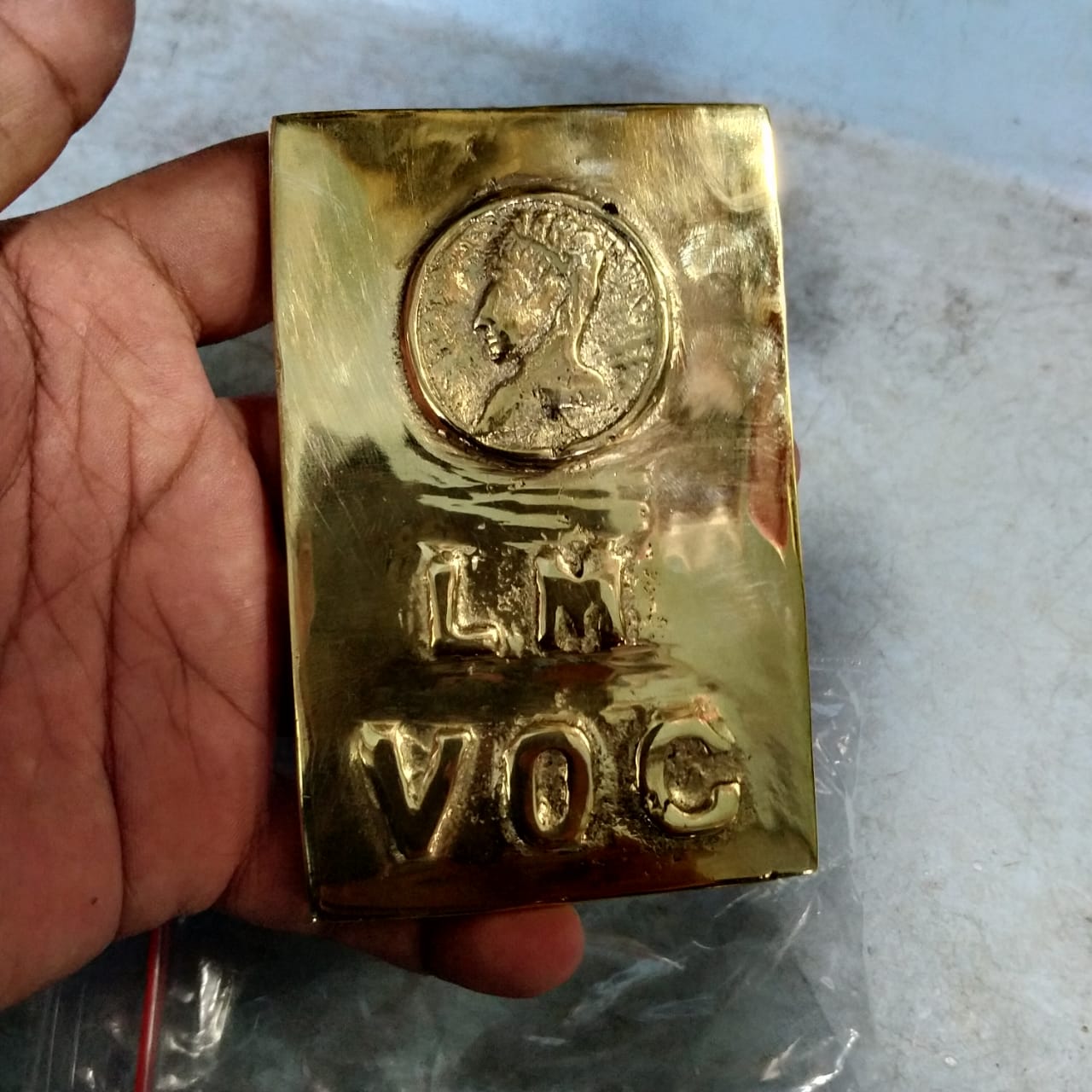 Replika batangan emas voc mirip dengan aslinya bahan kuningan sari ...